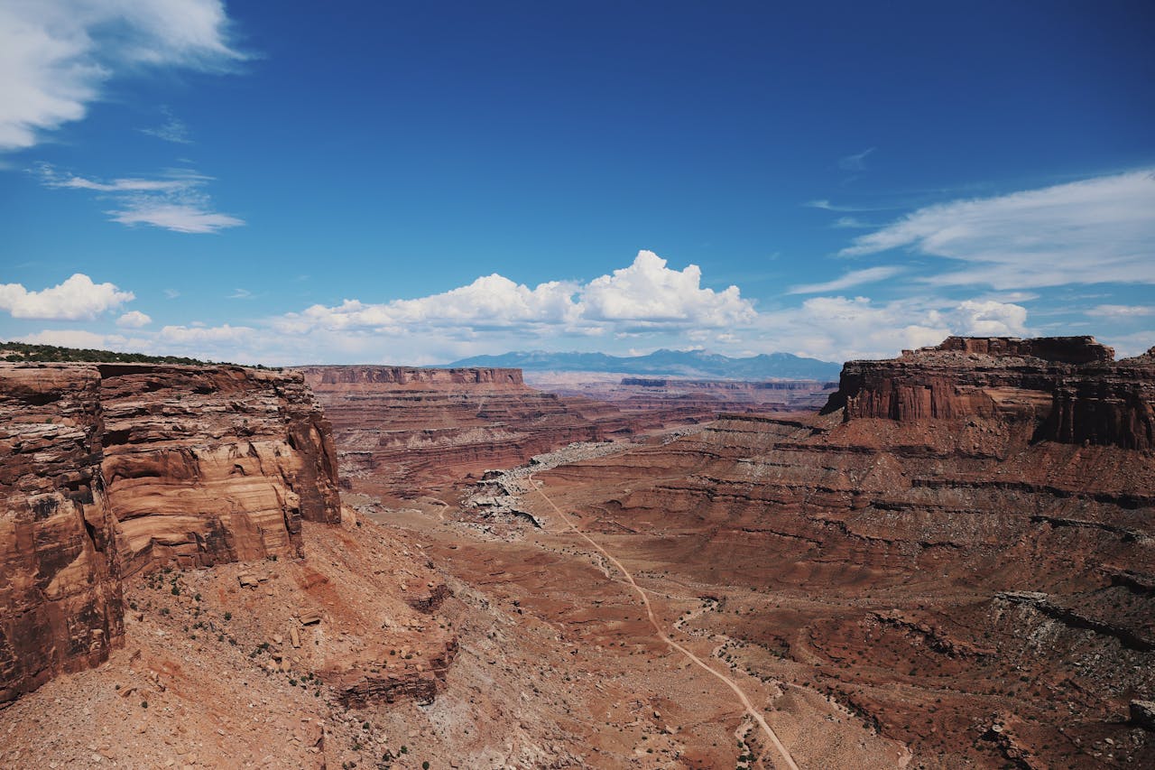 The One U.S. Trail Locals Refuse to Hike Without a Satellite Phone